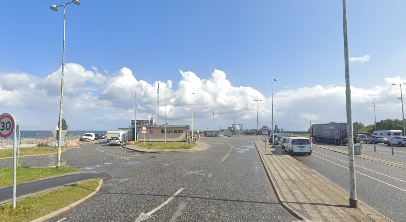De ferry tussen Fynshav en Bøjden (Denemarken) | Roadtrip2go